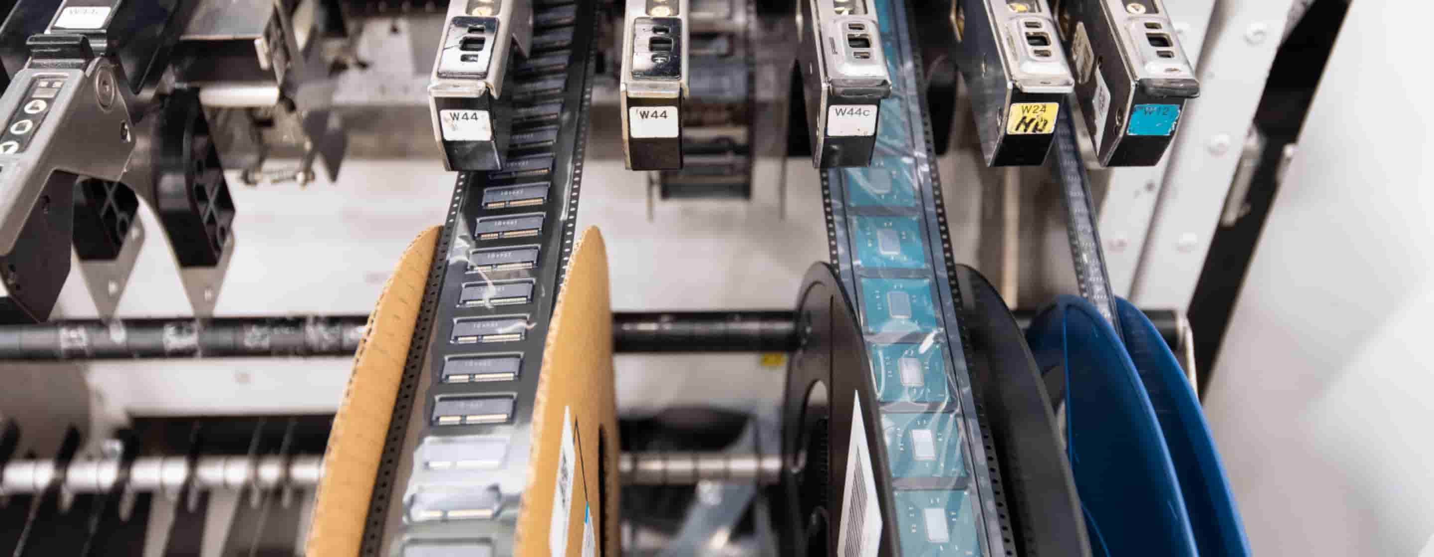 Delivery of electronic components